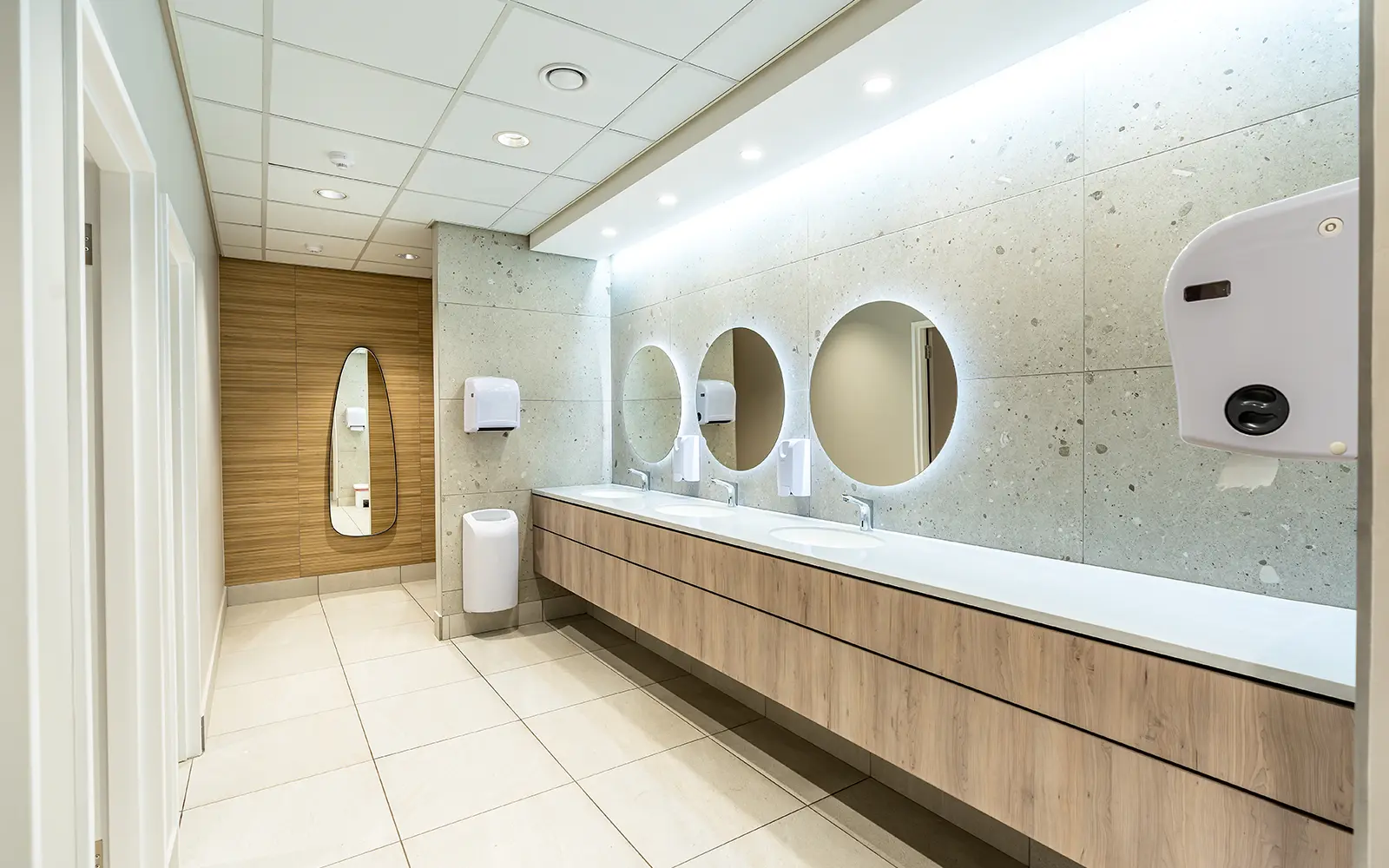 Plumbing & Tiling - Sebedisan Construction